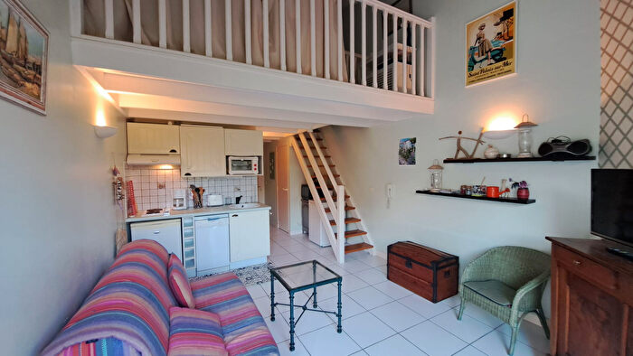 Appartement à vendre - Saint-Palais-sur-Mer - 3 pièces - 1 chambre