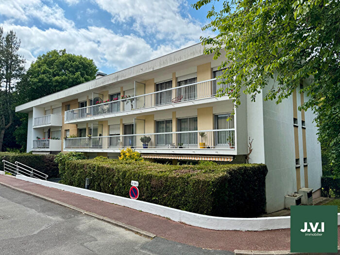 Appartement à vendre - Montmorency, Centre Montmorency - 5 pièces - 3 chambres