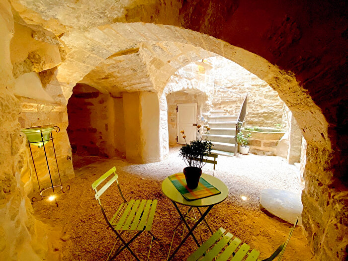 Maison à vendre - Uzès - 8 pièces - 4 chambres