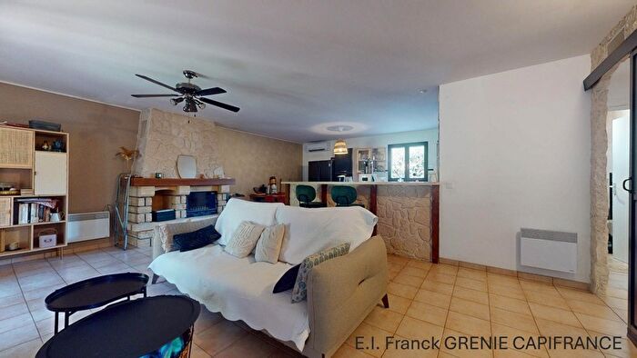 Maison à vendre - La Roquebrussanne - 5 pièces - 4 chambres