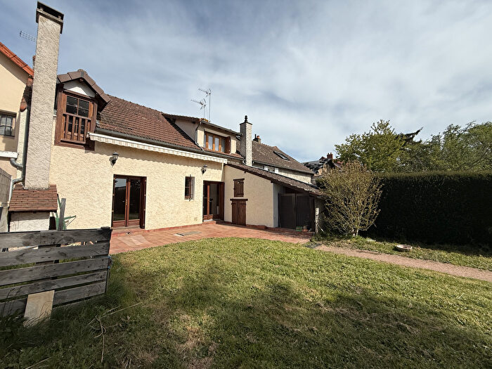 Maison 5 pièces à vendre à Magnet