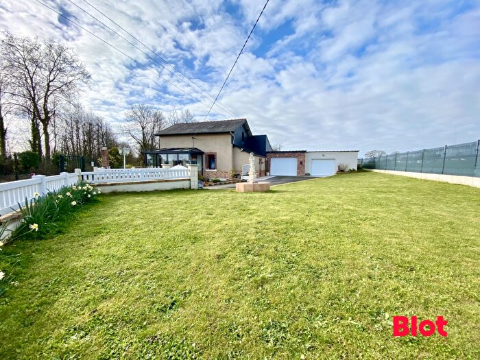 Maison à vendre - Saint-Méen-le-Grand - 5 pièces - 3 chambres