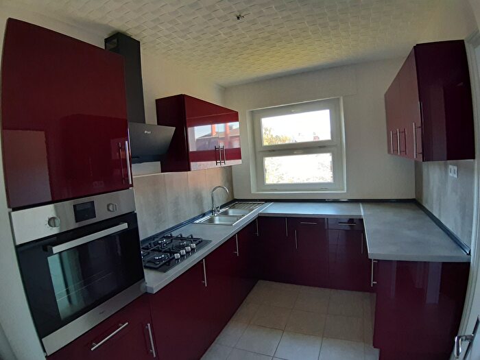 Appartement à louer - Saint-Dié-des-Vosges - 5 pièces - 3 chambres