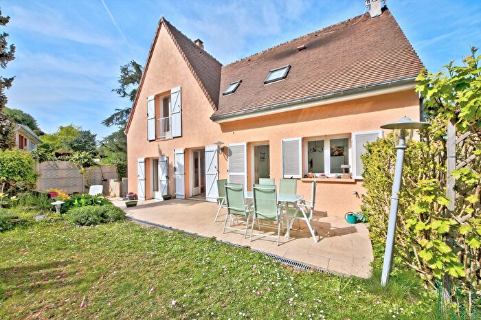 Maison 7 pièces à Saint-Germain-de-la-Grange, à vendre