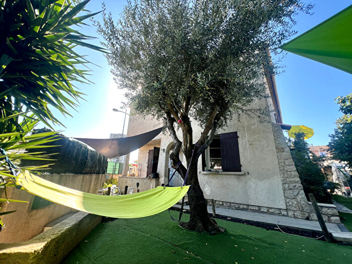 Maison à vendre - La Seyne-sur-Mer, Nord - 7 pièces - 5 chambres