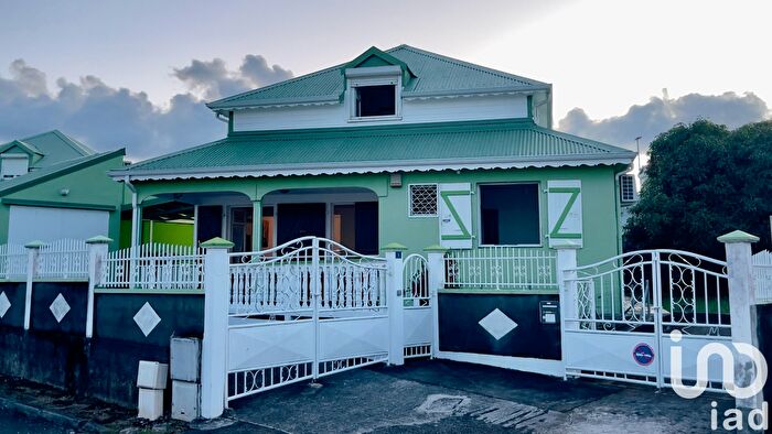 Maison à vendre - Baie-Mahault - 6 pièces - 4 chambres