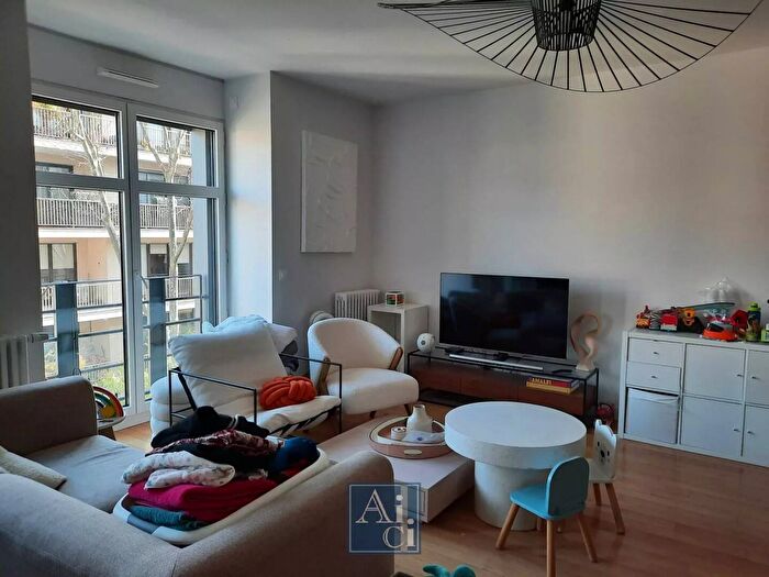 Appartement à louer - Parc dOrléans, Neuilly-sur-Seine - 3 pièces - 2 chambres