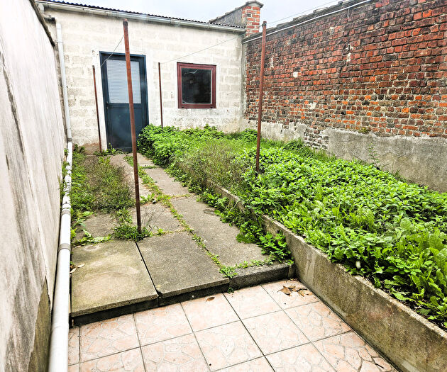 Maison à vendre - Roubaix - 5 pièces - 5 chambres