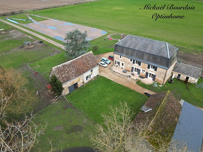 Maison à vendre - Luché-Pringé - 7 pièces - 4 chambres