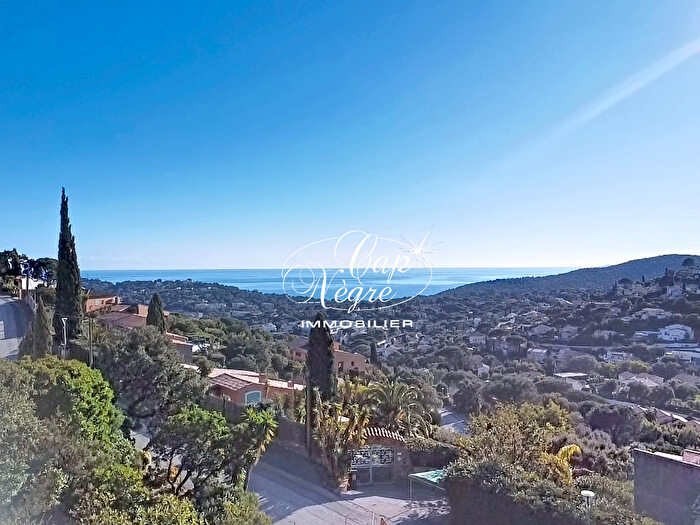 Maison 7 pièces à vendre à Cavalaire-sur-Mer, Castillane, Vivards, Roseraie, Rigaud, Cros de Mouton
