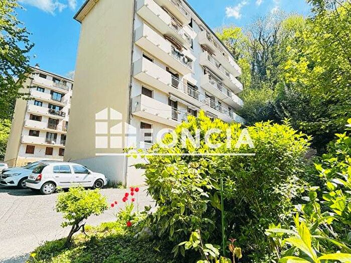 Appartement 5 pièces à Centre Ville, Chambéry, à louer