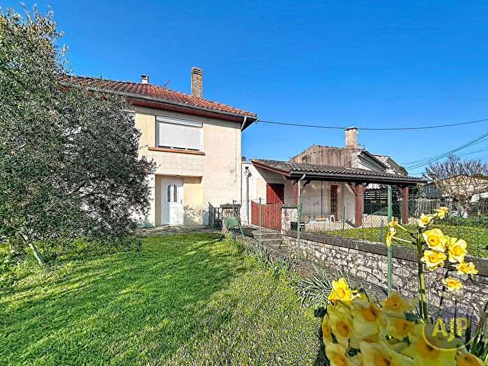Maison à vendre - Cubzac-les-Ponts - 7 pièces - 3 chambres