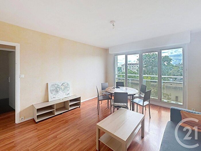 Appartement 4 pièces à louer à Talence