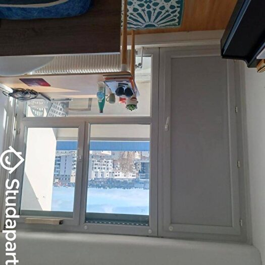 Appartement à louer - Girondins, Lyon ème arrondissement - 1 pièce - 3 chambres