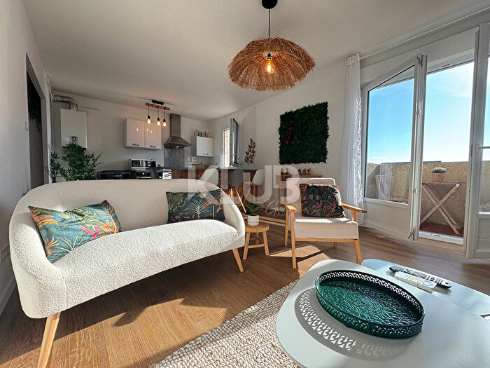 Appartement à vendre - Santa-Maria-di-Lota - 3 pièces - 2 chambres