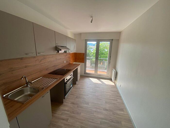 Appartement à louer - Les Salins, Clermont-Ferrand - 2 pièces