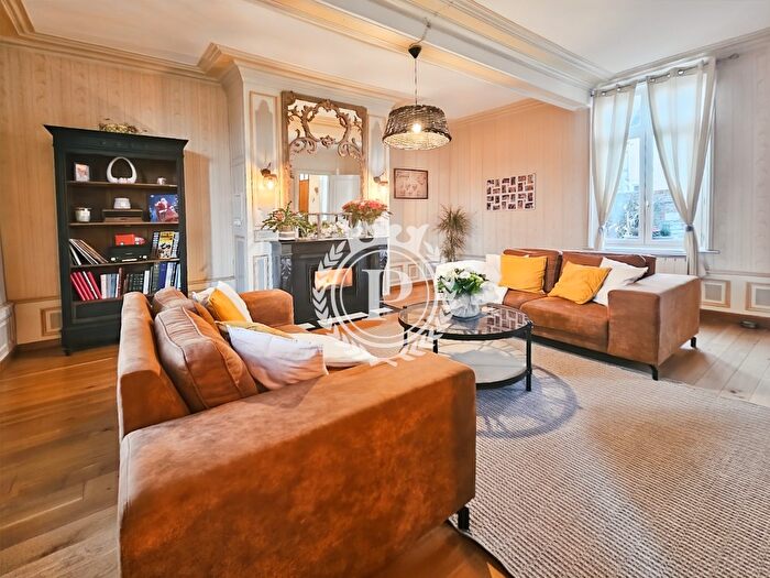 Maison à vendre - Picquigny - 9 pièces - 6 chambres