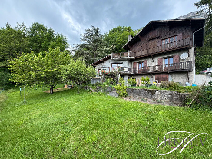 Maison 5 pièces à Biviers, à vendre