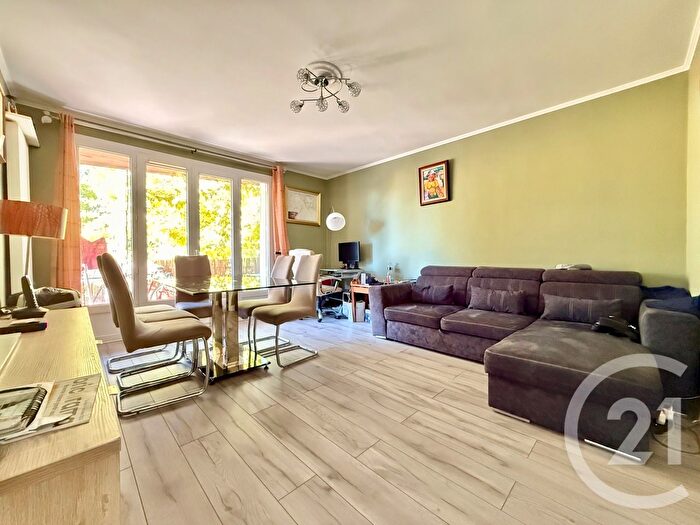 Appartement à vendre - Livry-Gargan, Centre-ville - 3 pièces - 2 chambres