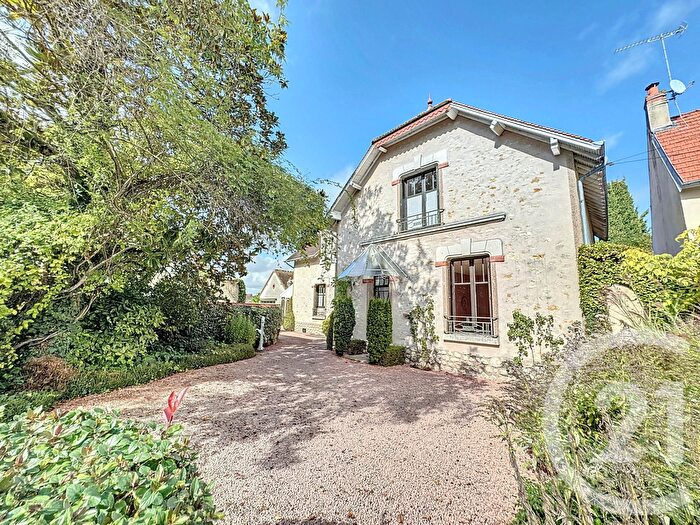 Maison à vendre - Chabris - 8 pièces - 6 chambres