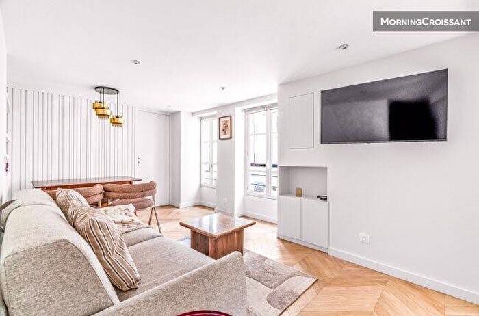 Appartement à louer - Archives, Paris ème - 2 pièces - 1 chambre