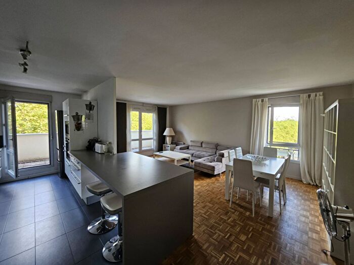 Appartement à louer - Charpennes-Tonkin, Villeurbanne - 4 pièces - 3 chambres