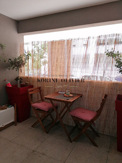 Appartement à louer - Aix-en-Provence, Pont de lArc - 1 pièce