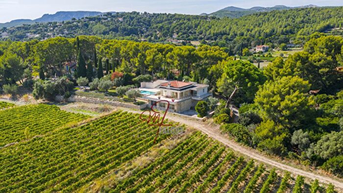 Maison à vendre - Cassis - 5 pièces - 4 chambres