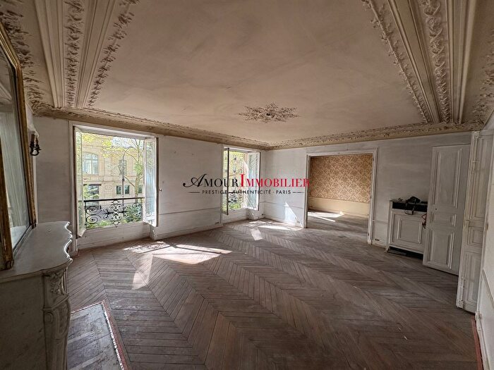 Appartement 7 pièces à Paris 9ème, Trudaine, Rochechouart, à vendre