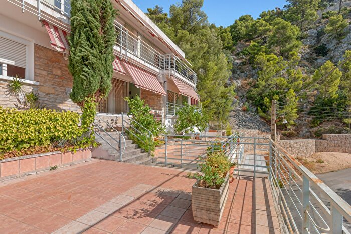 Toulon, Sainte-Anne : Maison 6 pièces à vendre