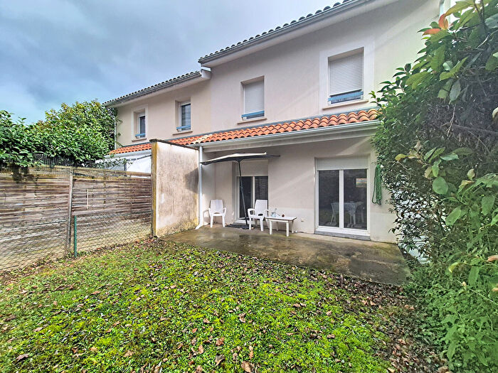 Appartement à vendre - Saint-Seurin-sur-lIsle - 3 pièces - 2 chambres