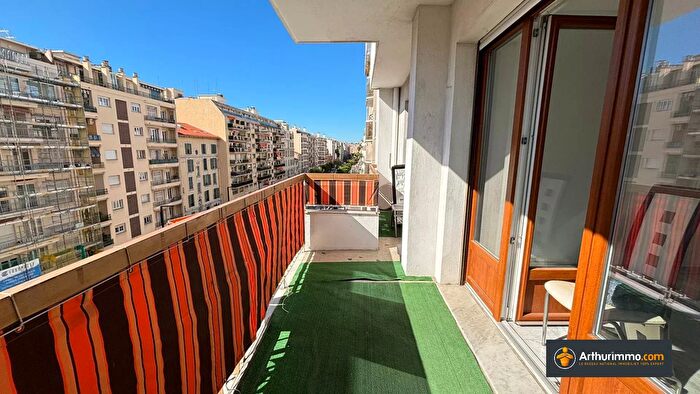 Appartement à vendre - Nice, Baumettes - 3 pièces - 2 chambres