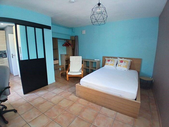 Appartement 1 pièce à Centre Ville Haut, Bellerive-sur-Allier, à louer