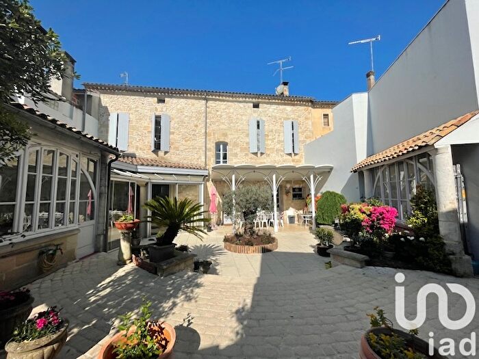 Maison à vendre - Coutras - 9 pièces - 4 chambres