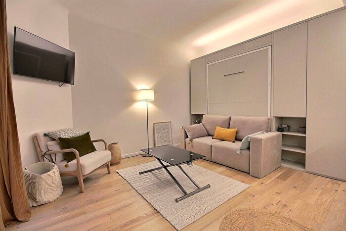 Courcelles-Wagram, Paris 17ème arrondissement : Appartement 1 pièce à louer