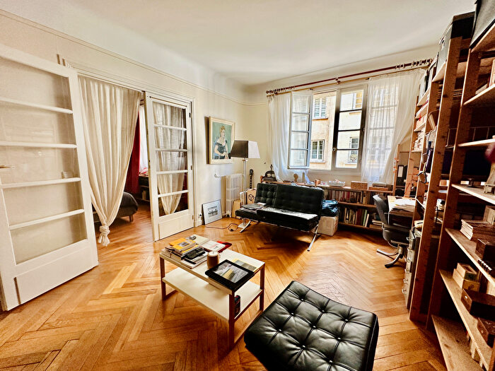 Appartement à vendre - Paris e , Auteuil-Nord, Jasmin, Mirabeau - 2 pièces - 1 chambre