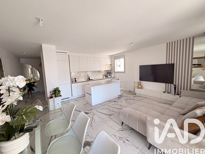 Appartement 4 pièces à vendre à Saint-Genis-Pouilly
