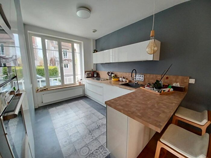 Maison à louer - Saint Denis, Chantilly - 6 pièces