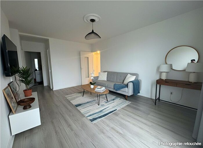 Appartement 4 pièces à vendre à Saint-Priest, Centre-ville