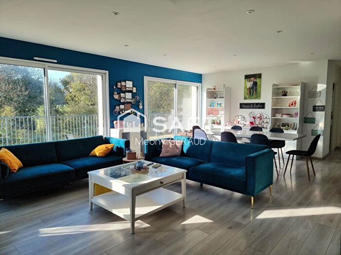 Maison à vendre - Thorigny - 9 pièces - 7 chambres