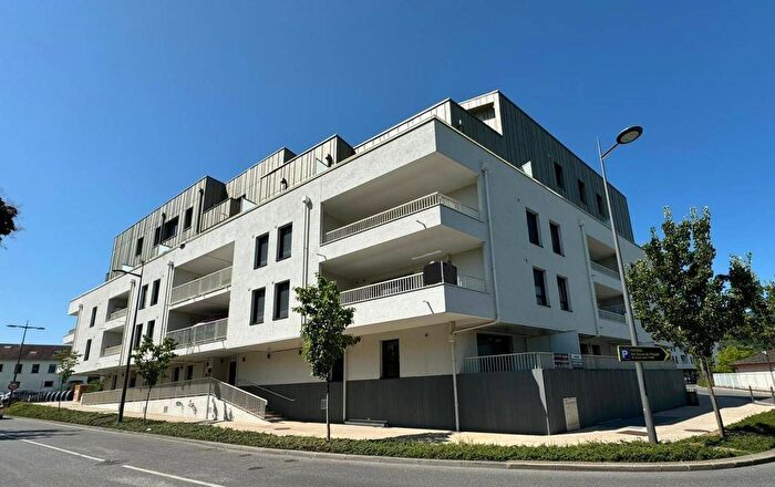 Appartement à louer - Centre Nord, Rumilly - 1 pièce