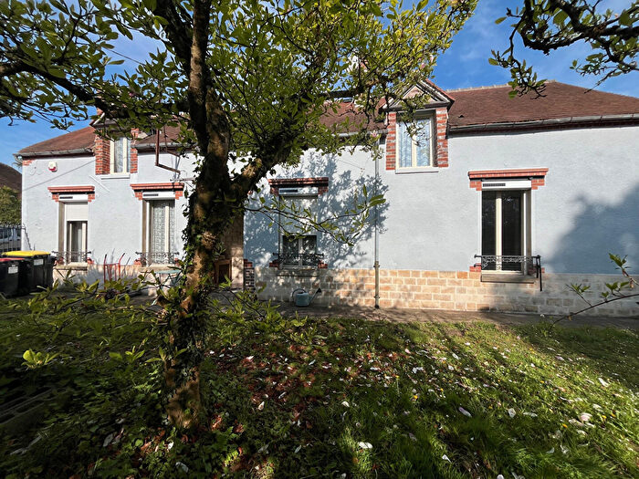 Maison à vendre - Pers-en-Gâtinais - 5 pièces - 2 chambres