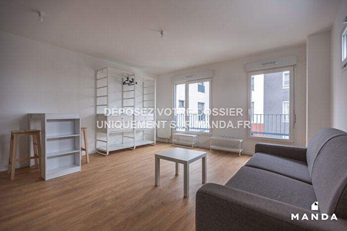 Appartement à louer - Bobigny, Pont de Pierre - 1 pièce - 1 chambre