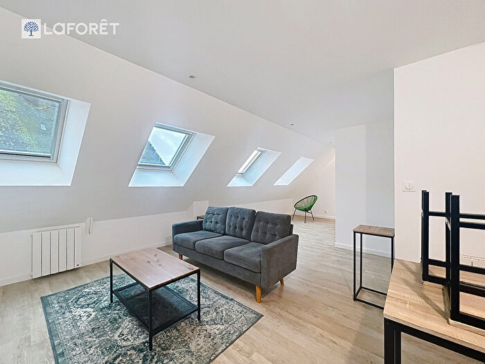 Appartement à louer - Guémené-sur-Scorff - 3 pièces - 1 chambre