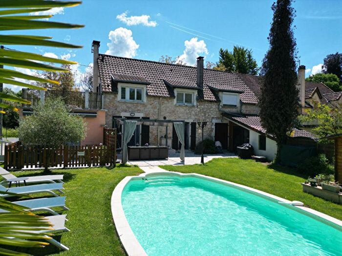 Maison à vendre - Souillac - 9 pièces - 5 chambres