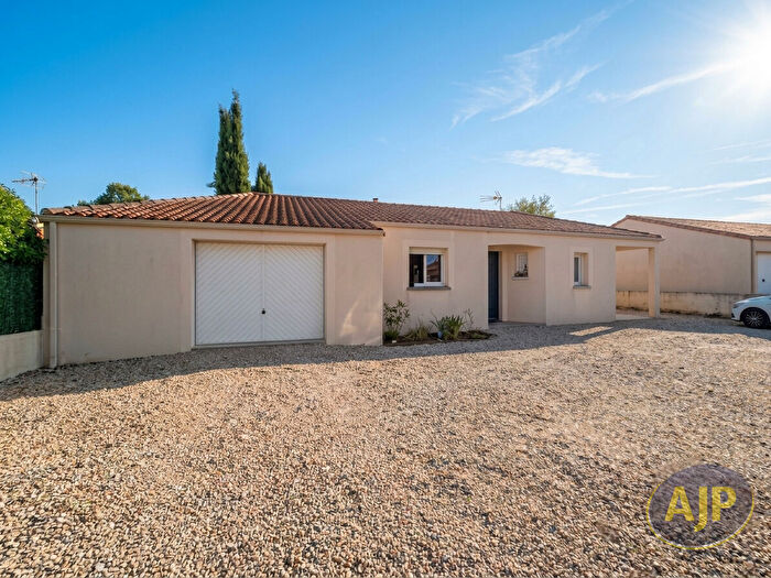 Maison 5 pièces à Saint-Georges-de-Montaigu, à vendre