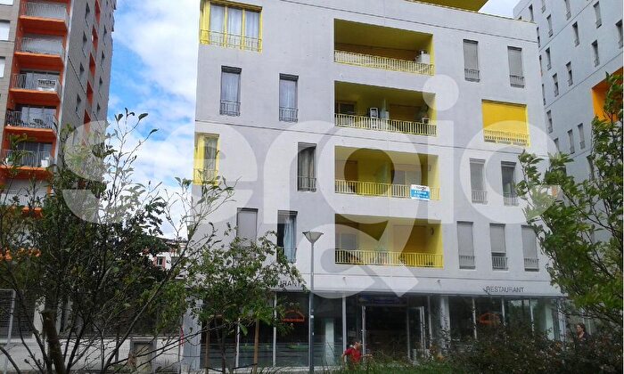 Appartement à louer - Évry, Centre-ville - 2 pièces - 1 chambre