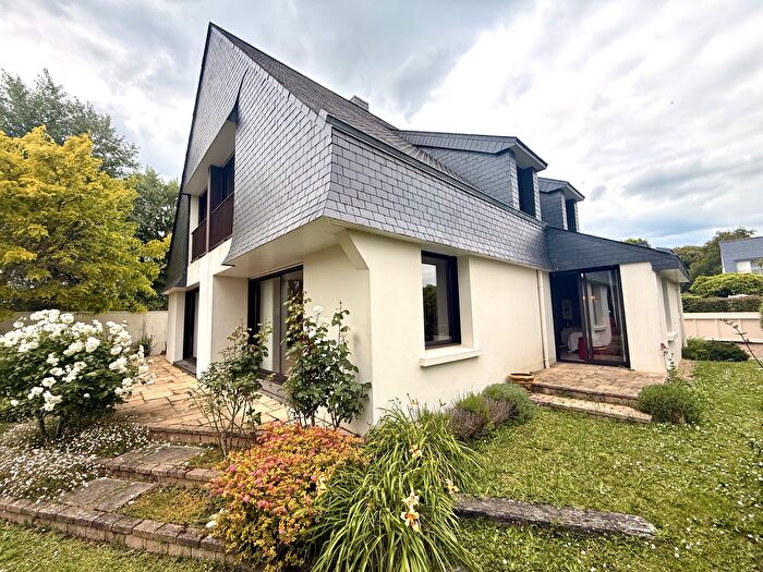 Maison 7 pièces à Séné, à vendre