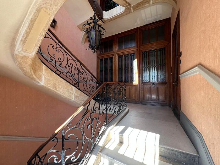 Roanne, Centre-ville, Varenne : Appartement 6 pièces à vendre