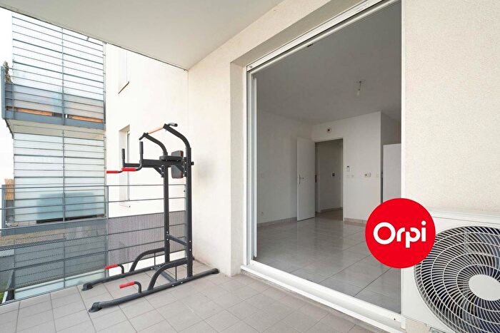 Appartement à vendre - Vénissieux, Joliot Curie - 2 pièces - 1 chambre